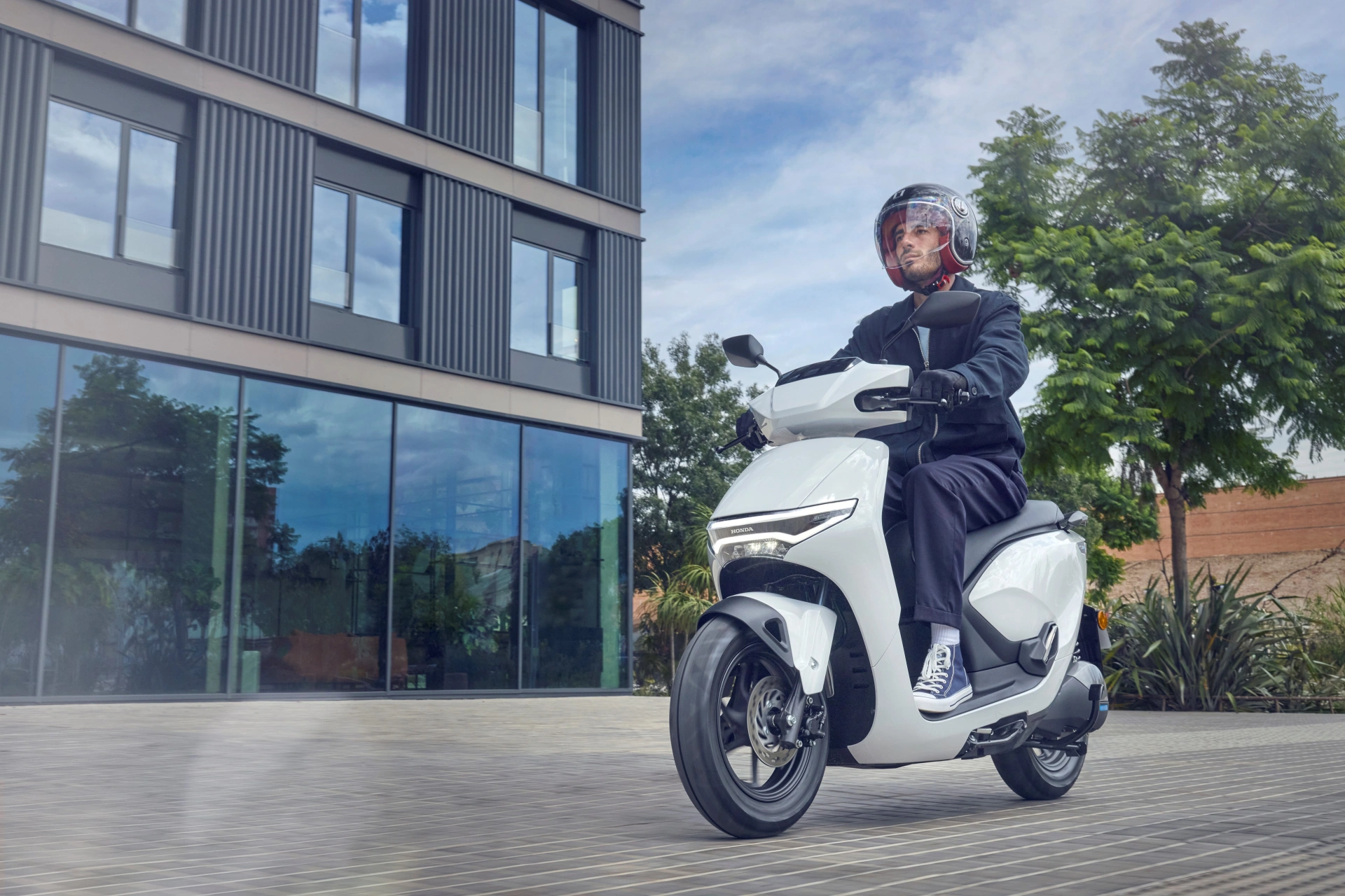 Honda CUV e Precio, Ficha Técnica y Opiniones | MotosElectricas.Tech